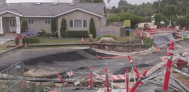 In California “Unprecedented Land Movement” Of About A Foot Per Week Is ...